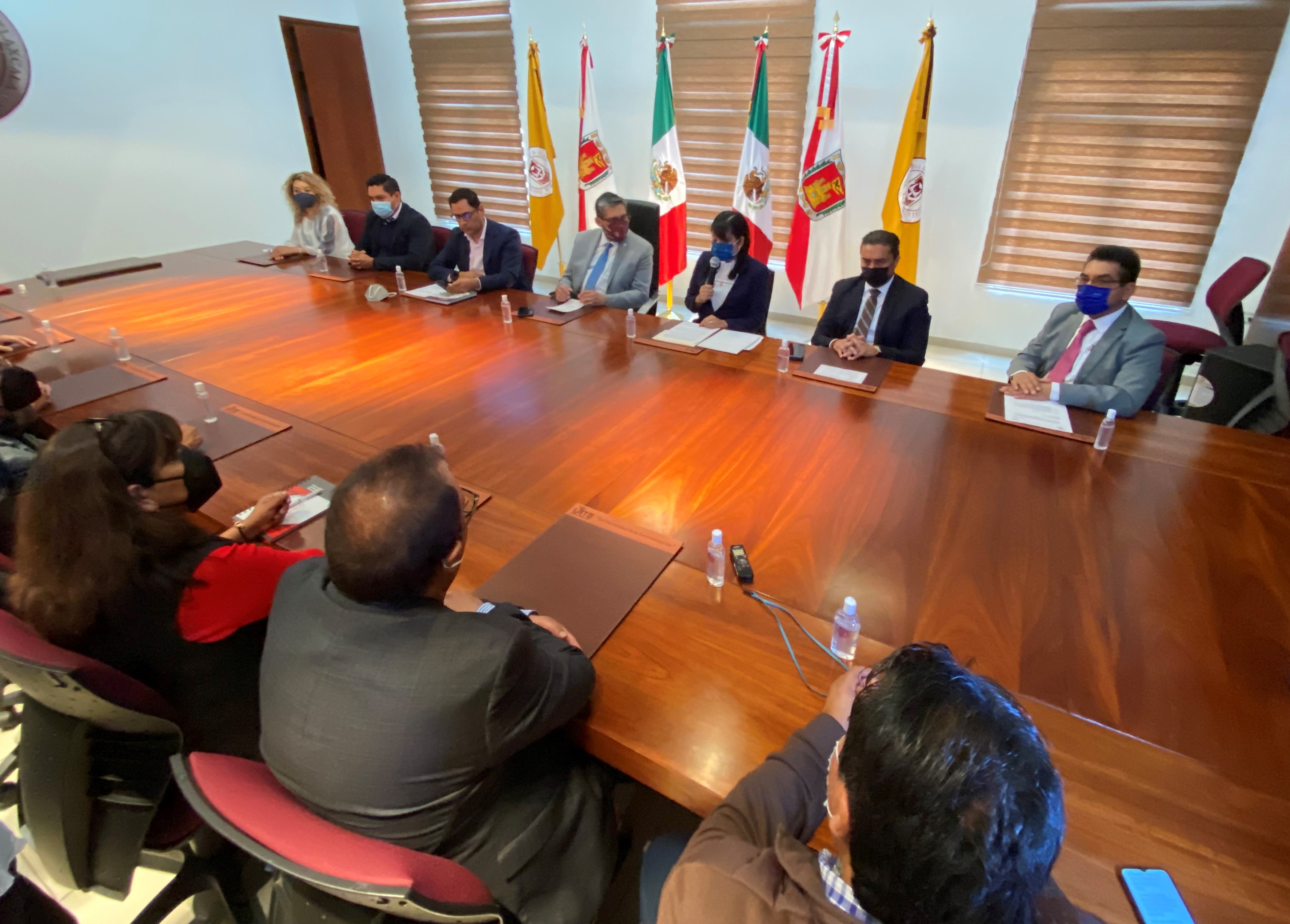 IAIP-UATX refrendan compromiso institucional que fortalece transparencia